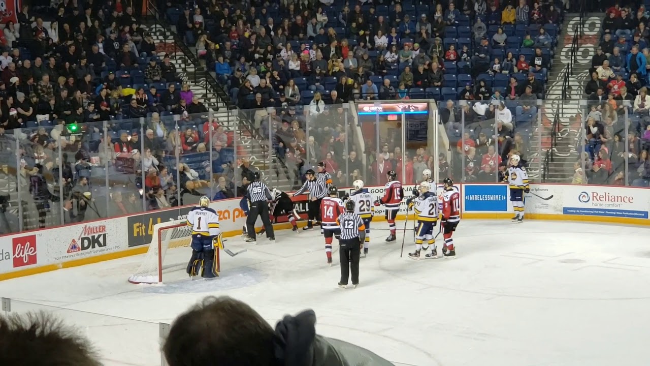 Andrew Bruder vs Kurtis Henry (OHL fight) - YouTube