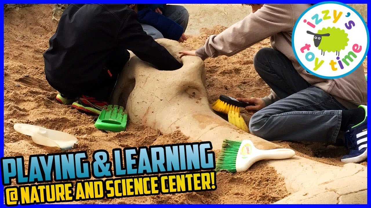 Izzy's Toy Time Learns and Plays at the NATURE & SCIENCE CENTER! - YouTube