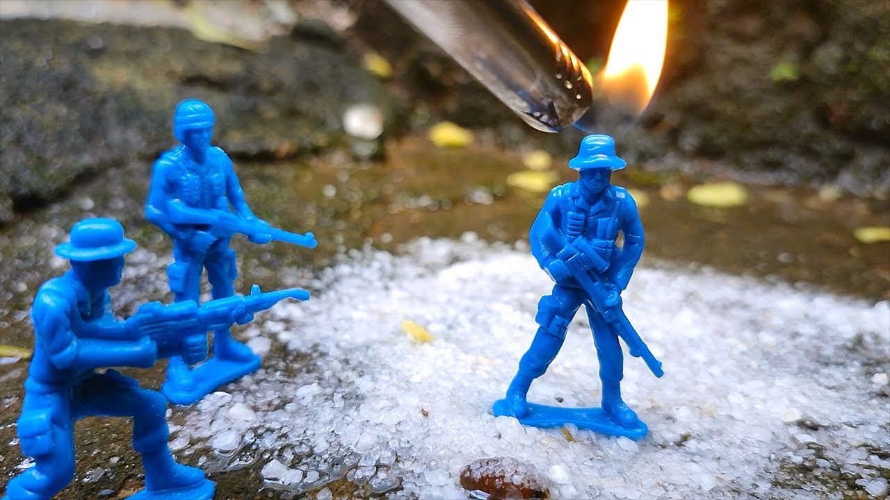 Army Soldier Melting |🔥| Toy Army Men on Fire | Satisfying | Fire! Fire ...