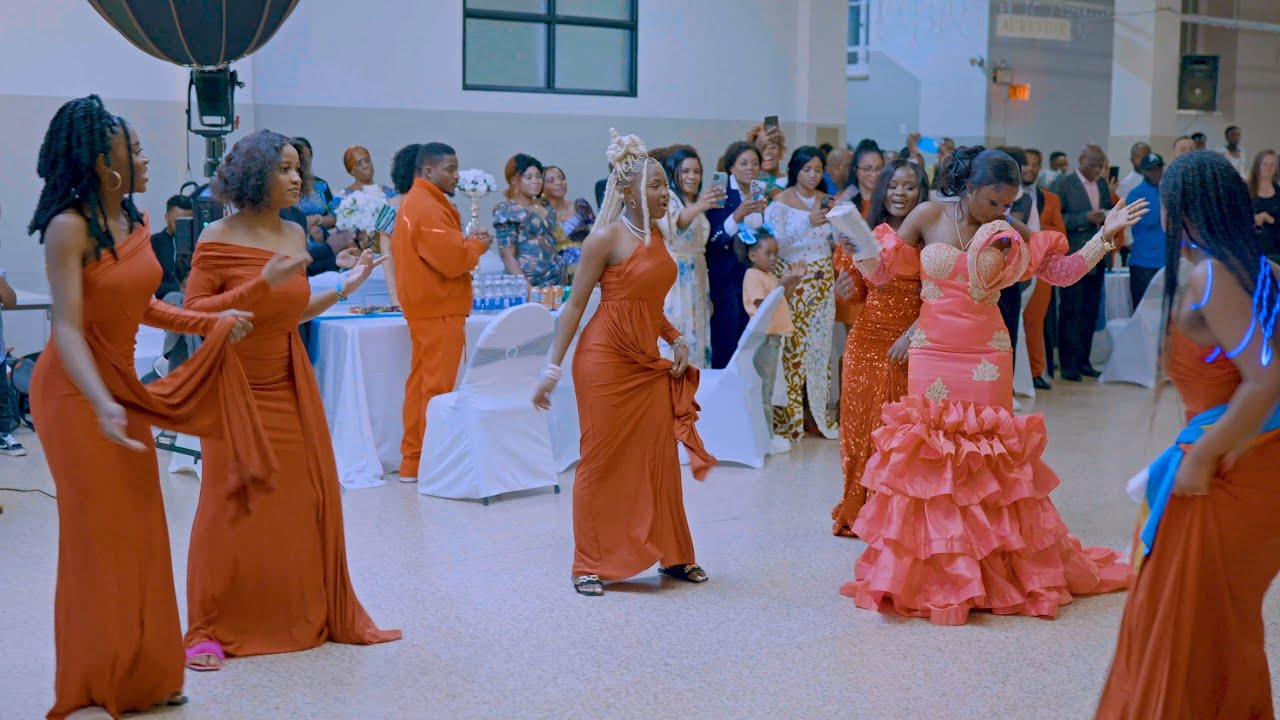 Afara Tsena – Afro Mbokalisation ( Francine dote) à Québec city - YouTube