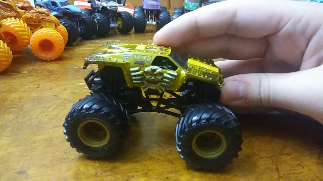 Monster Truck Unboxing #19: Gold Max-D - YouTube