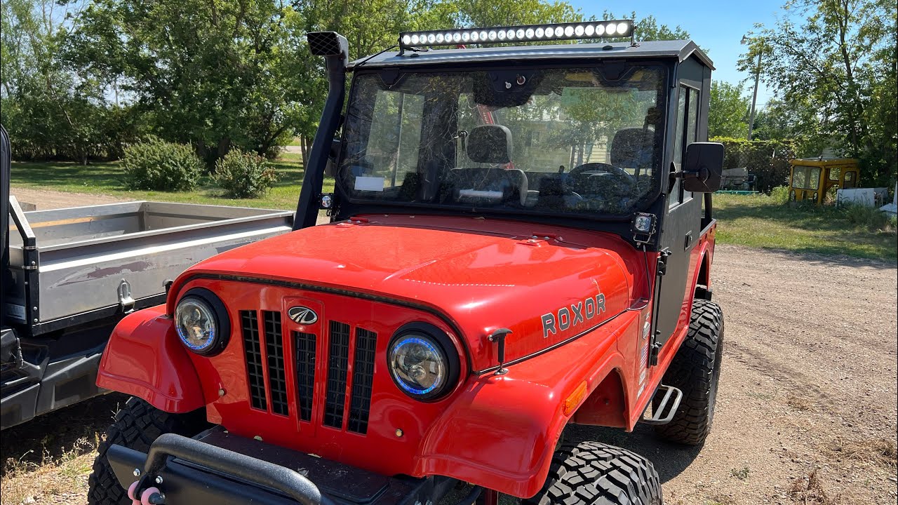 Mahindra Roxor Lightbar and Soundbar Combination Harness Install - YouTube