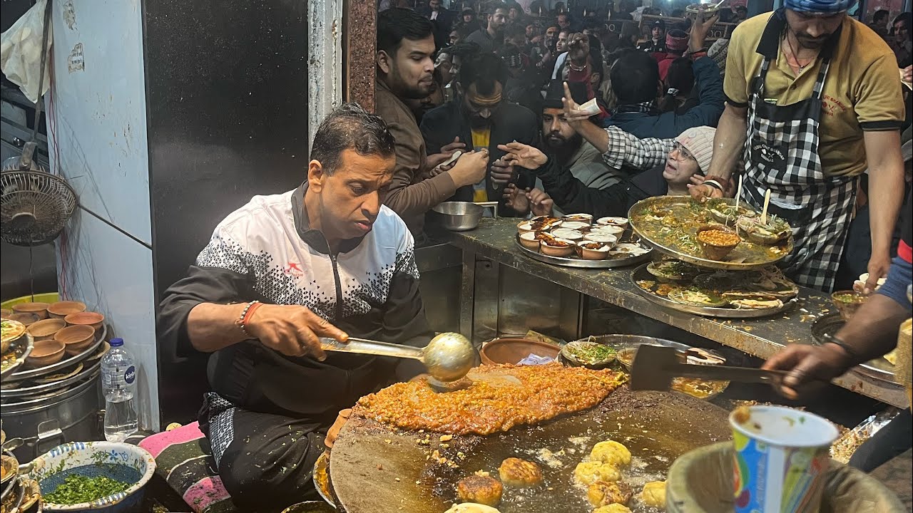 India ka Famous Kashi Chat Bhandar in Varanasi #video #tranding # ...