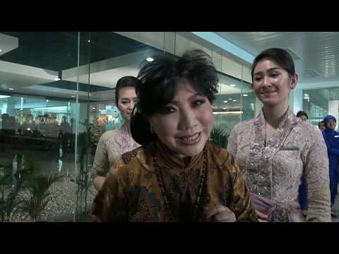 KEBAYA PERTIWI: BUSANA PRAMUGARI GARUDA KARYA ANNE AVANTIE #2