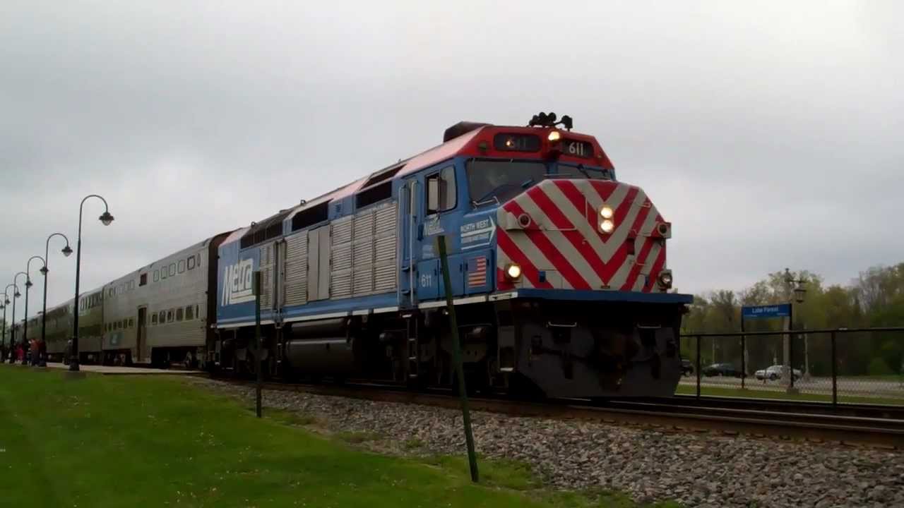 Metra EMD F40C 611 Departing MDNL 2616 Lake Forest Metra Station - YouTube