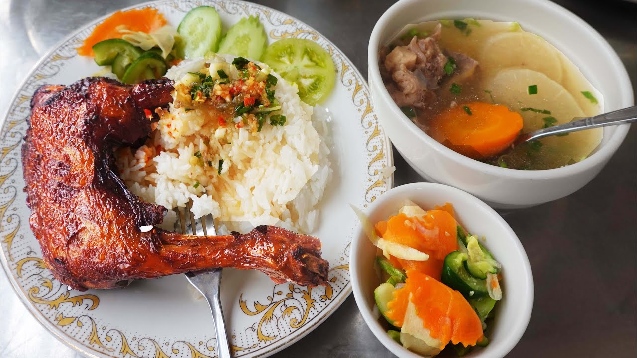 Woke Up Late, Checking Plants & Eating DELICIOUS Fried Chicken + Rice ...