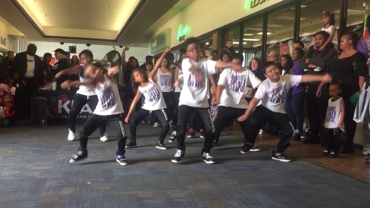 UDC summer team iconic | skateboard P routine | northway mall 2017 ...