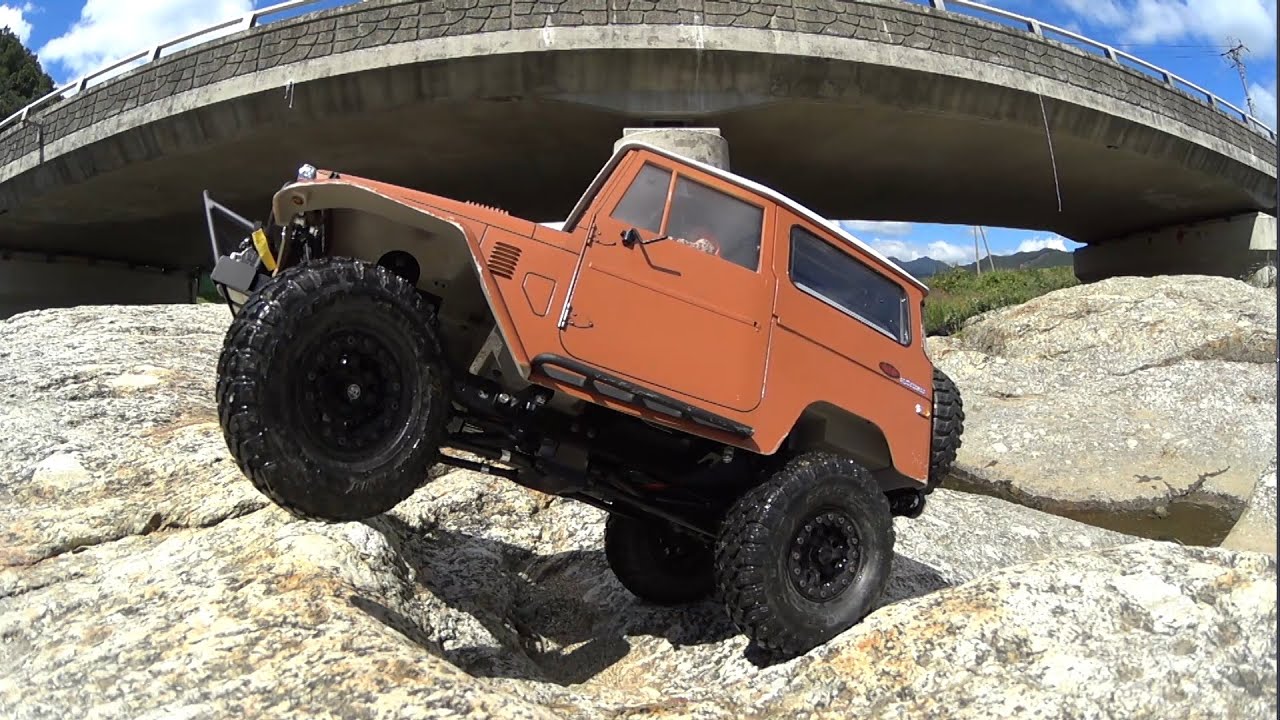 Rc4wd Fj40-Landcruiser offroading - YouTube