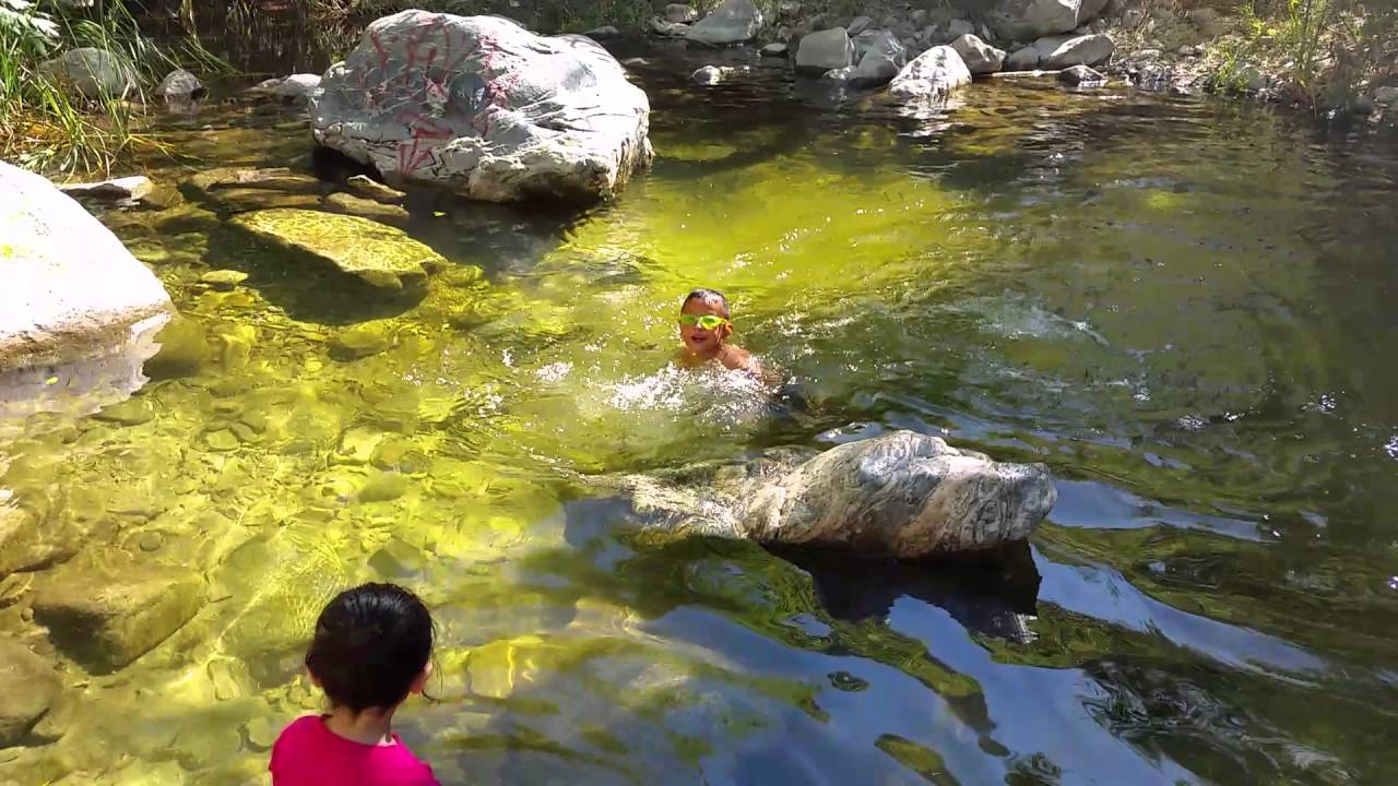 Rio de tujunga ca. Thr river of tujunga - YouTube