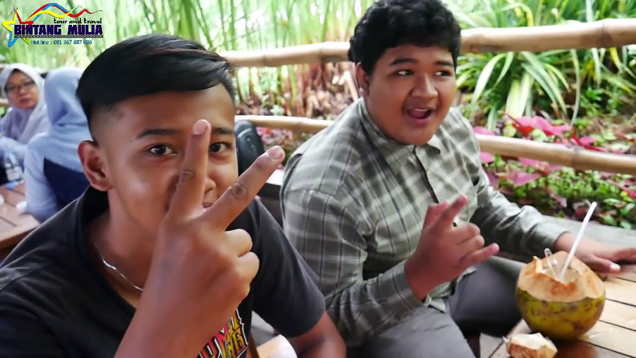 SMP N 1 Wadaslintang to Jakarta - Bandung ft Bintang Mulia Tour 6 - 9 ...