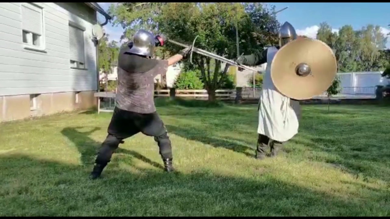 First Sword-Training After the Lockdown: Zweihänder vs. Sword&Shield ...