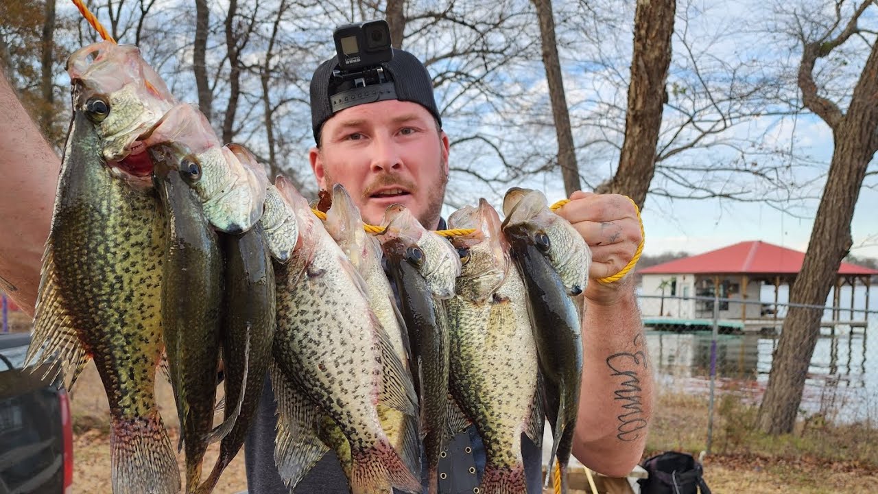 🔥(Bank fishing) crappie with jigs. this day was insane!!🔥easy limit ...