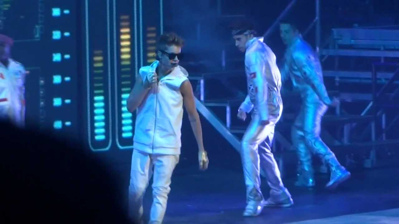 Take You - Justin Bieber (Live/Winnipeg/2012) - YouTube