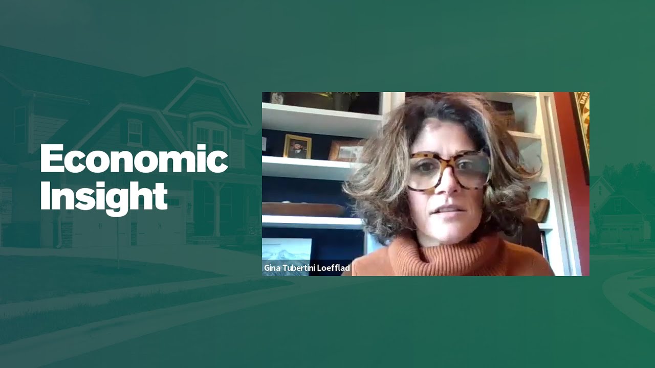 What Does an Economic Expert Think About Recent Trends? - YouTube