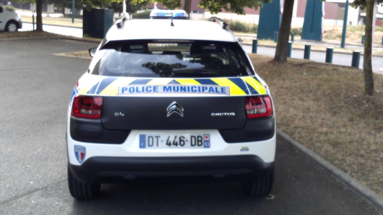 MaxiAvenue.com Citroen C4 Cactus Police Municipale - YouTube