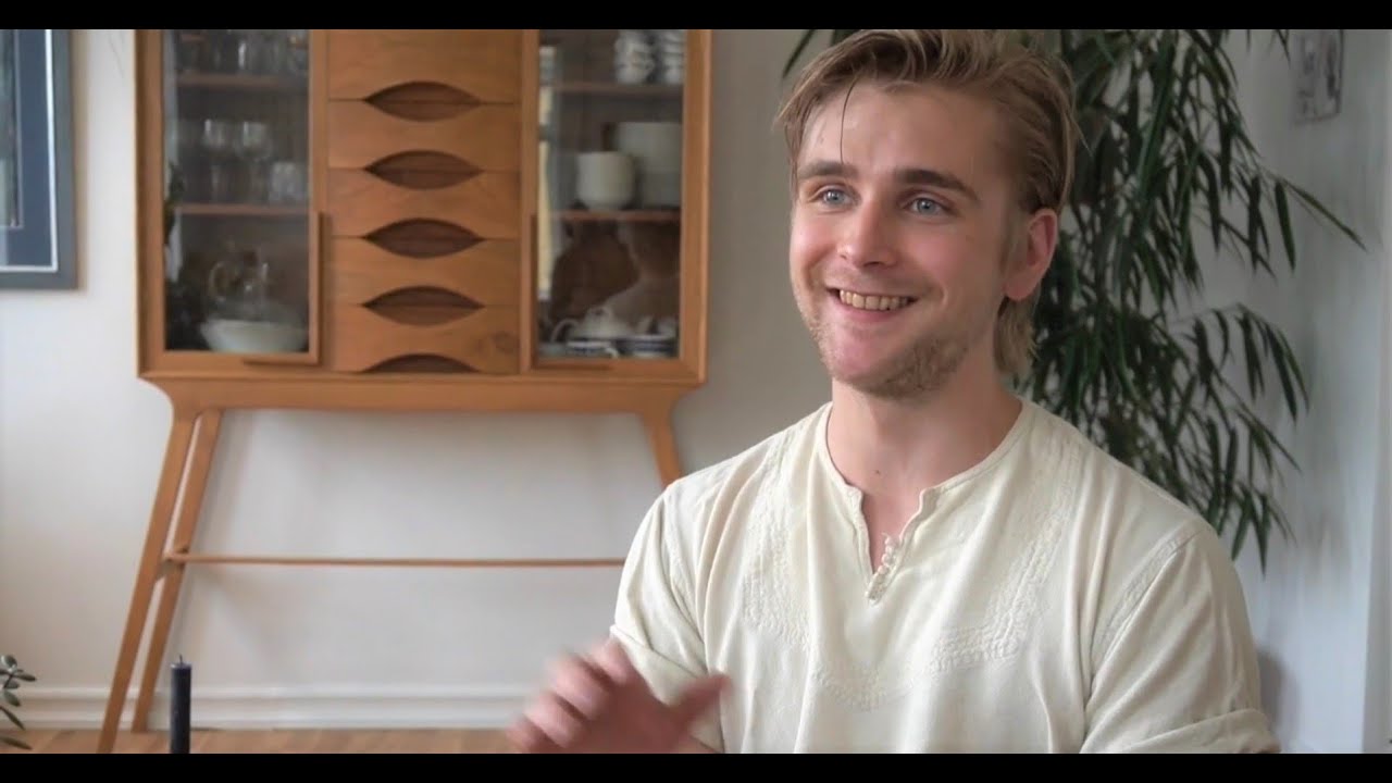 HATARI Klemens replaced the BLACK LEATHER and designed and manufactured ...