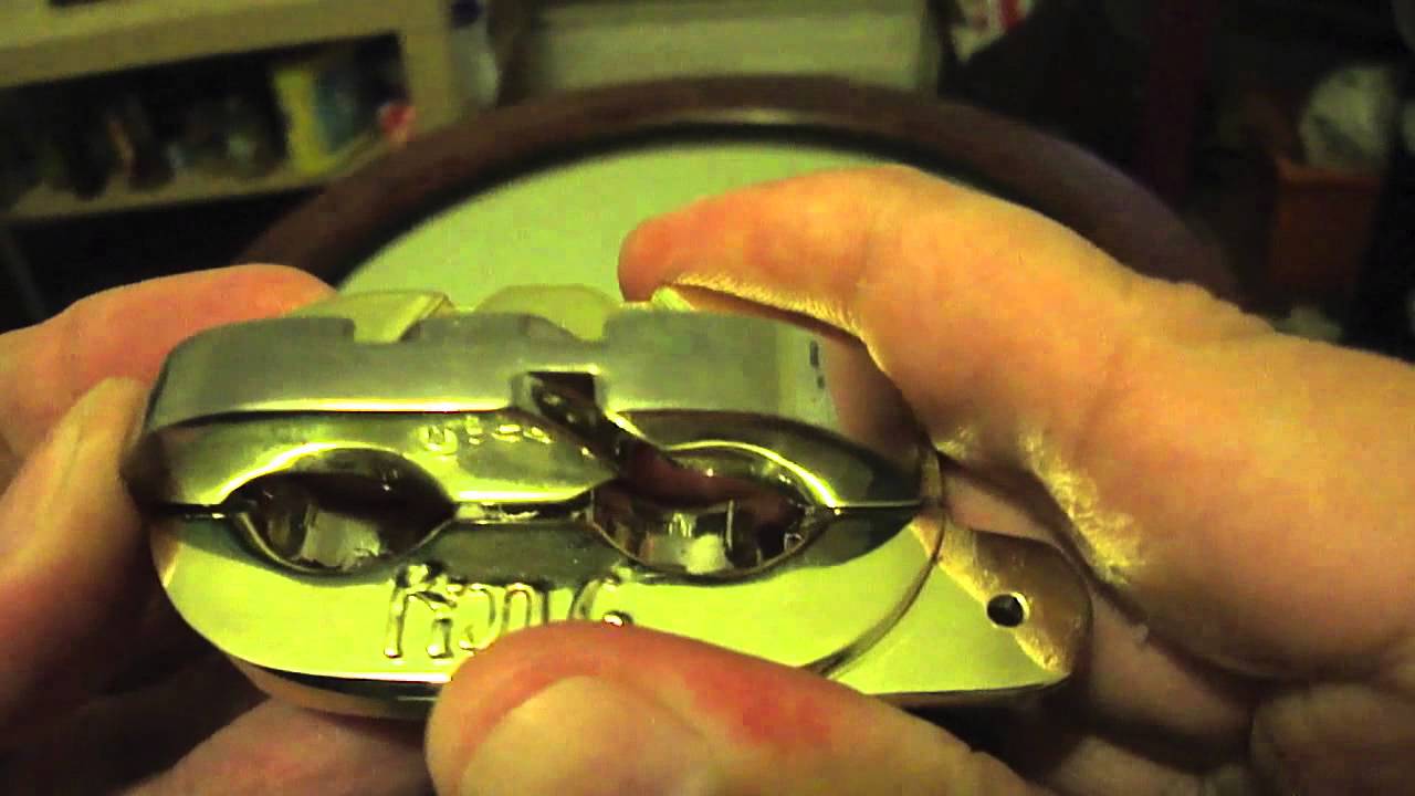 Hanayama Cast Puzzle Keyring step by step solution - YouTube