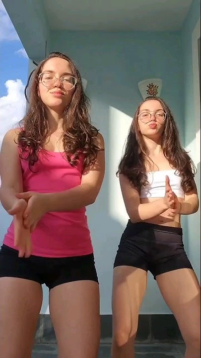 Twins Spice Girl Wannabe Shorts Dance Music Twins Spicegirl Wannabe Youtube