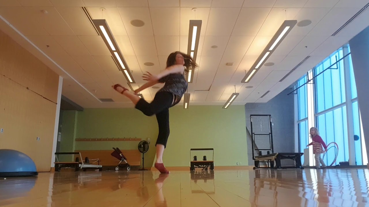 Body juggling duet - YouTube