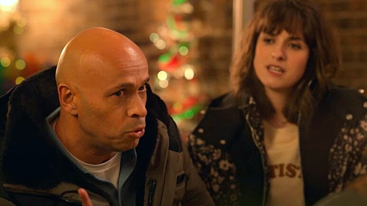 WEEK-END FAMILY, ÉPISODE SPÉCIAL NOËL Bande Annonce VF (2022, Disney+ ...