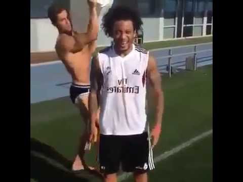 Marcelo Ice Bucket Challenge feat Cristiano Ronaldo Nominates - Neymar ...