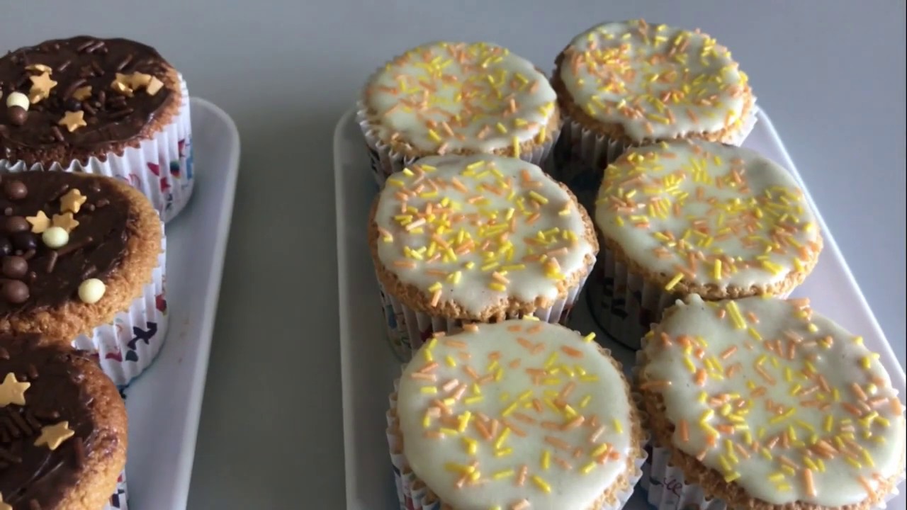 Cupcakes sans gras (ni beurre, ni huile). Cupcakes vanille, chocolat ...