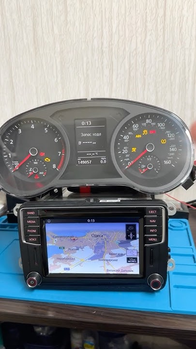 Volkswagen Jetta замена приборной панели активация навигации Youtube