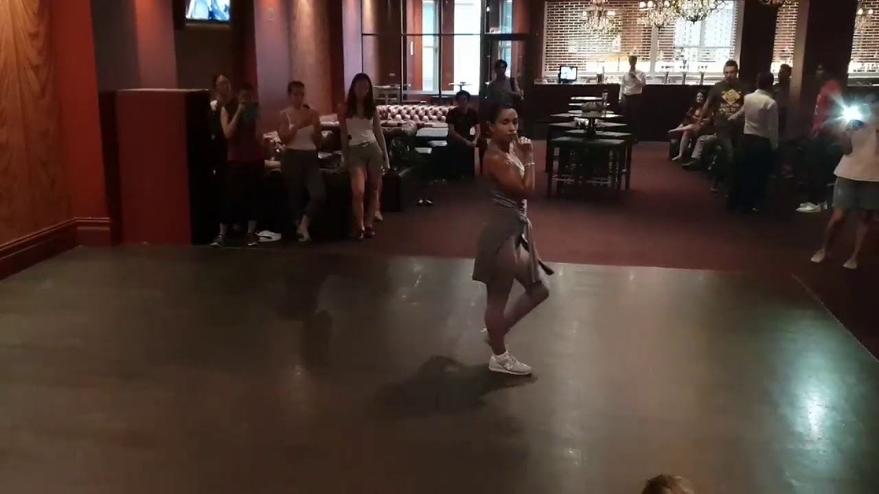 Burlesque Dancing Classes In The City - YouTube
