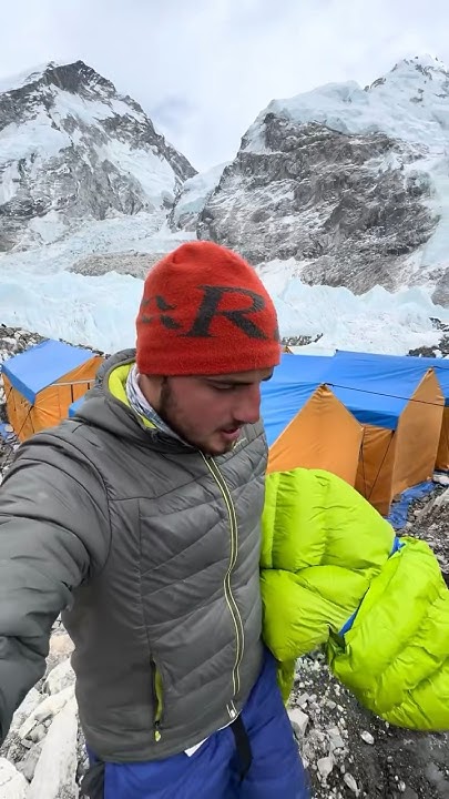 HELPING SHERPAS BUILD STEPS ON MT EVEREST BASE CAMP⛺️⛰️ #travel # ...