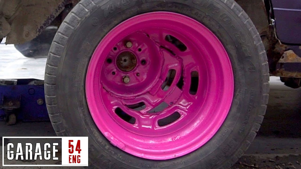 Wheels with offset center – tearing a Lada to pieces! - YouTube