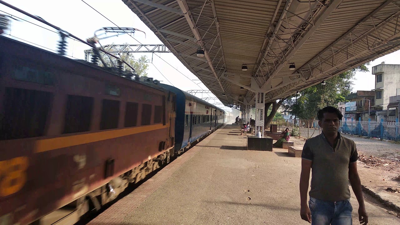 DECCAN EXPRESS AT PIMPRI RAILWAY STATION II NIHAL RAJESH PARDESHI II ...