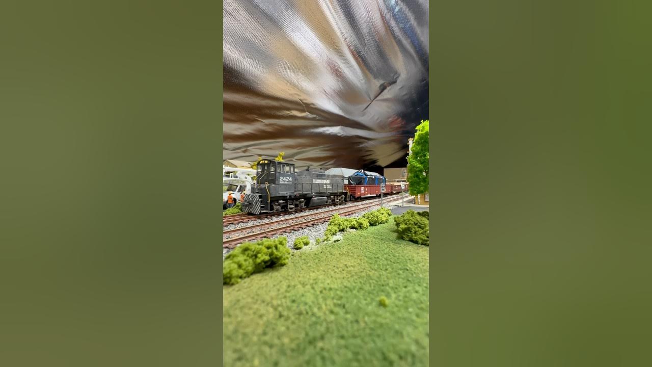 HO Scale Norfolk Southern MP15DC MOW #nj #norfolksouthern #freight #modelrailroad #hoscale # ...