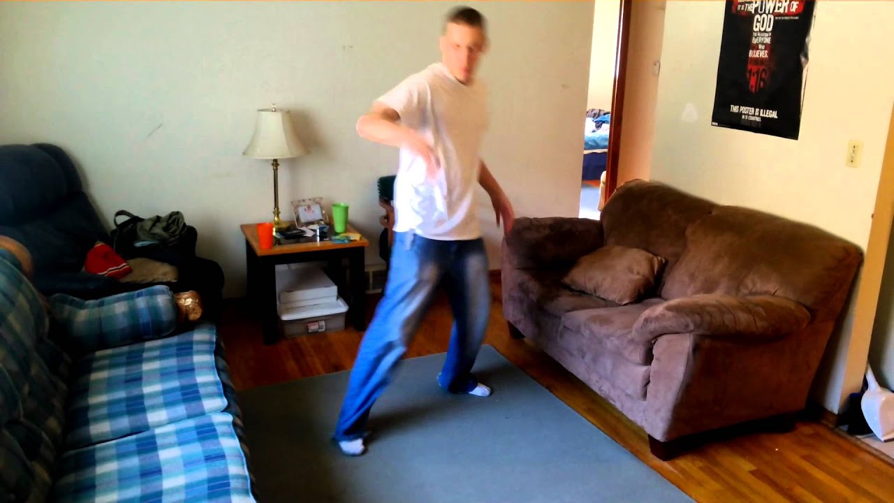 Dancing with my knife round 2 - YouTube