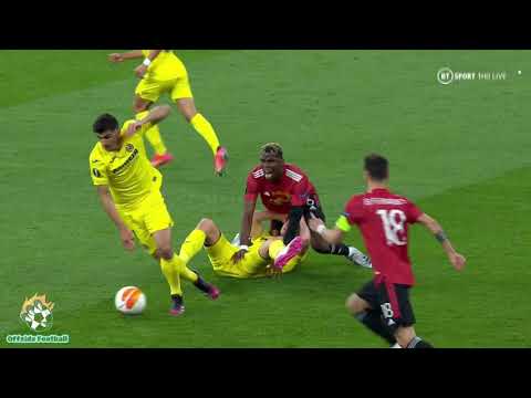 Pogba grabs wrong ball 😂😂