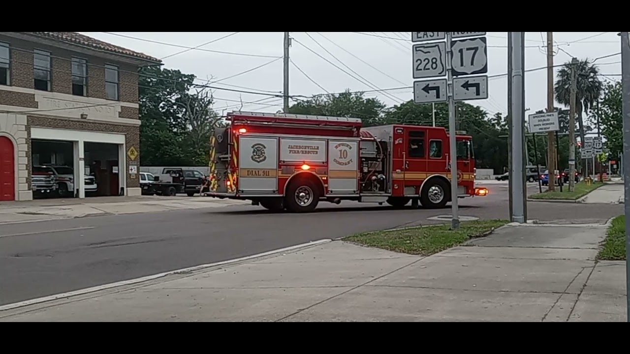 (Major Horn) JFRD Engine 10 Returning - YouTube