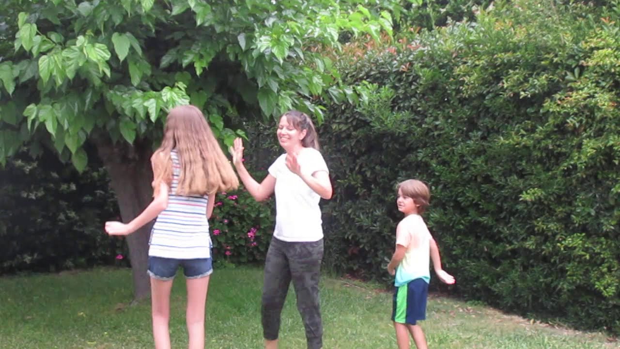 The Chicken Dance- Music and Movement - YouTube