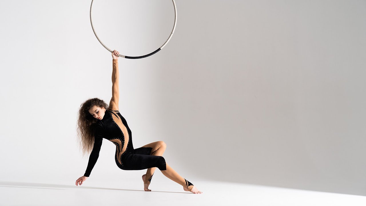 Aerial Hoop performance by Liudmyla Ryzhkova - YouTube