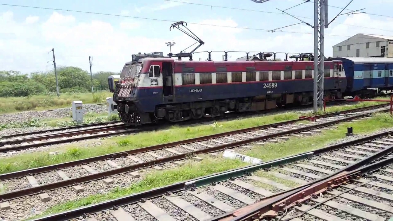 Indian Railway DMU Train Departure From Chandigarh. - YouTube