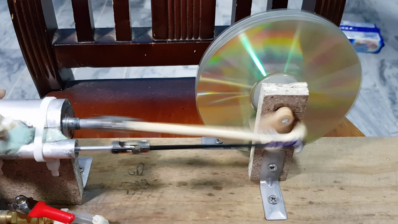 My first steam engine part 2 (with compressed air) - YouTube