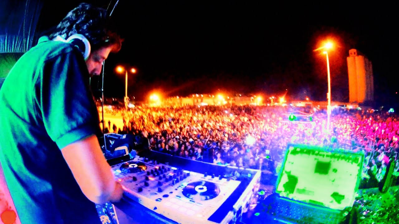 DJ ALVIN VERA en vivo 2015_ Durazno URUGUAY (HD) - YouTube