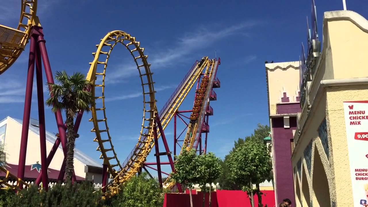 Bas & Peter @ Cobra, Walibi Belgium - YouTube