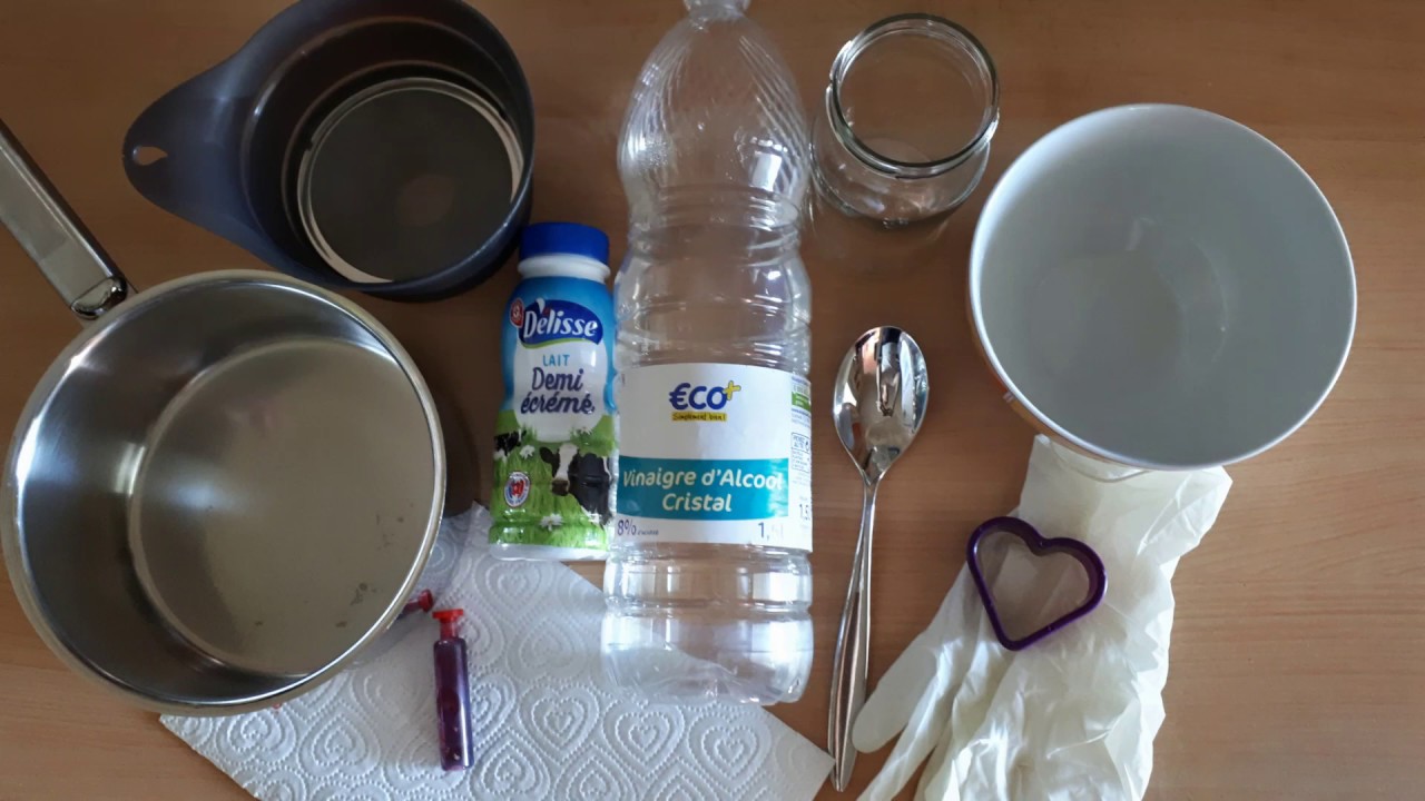 🍼🐄 Fabrique une matière "plastique" avec du lait : la galalithe - YouTube