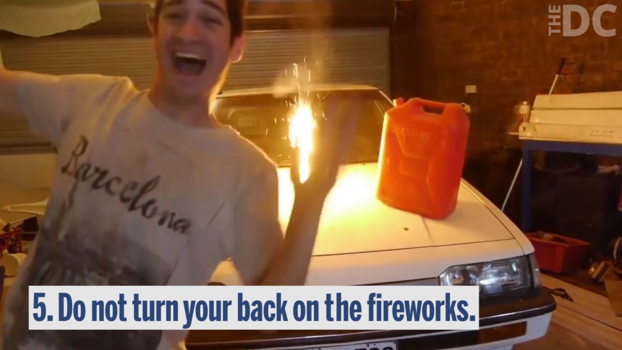 Worst Fourth of July Fireworks Fails - YouTube