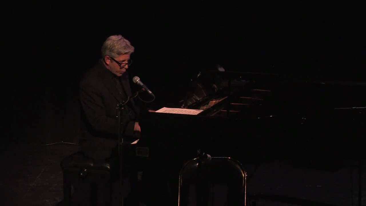 "Hallelujah" sung by Michael Bell - YouTube