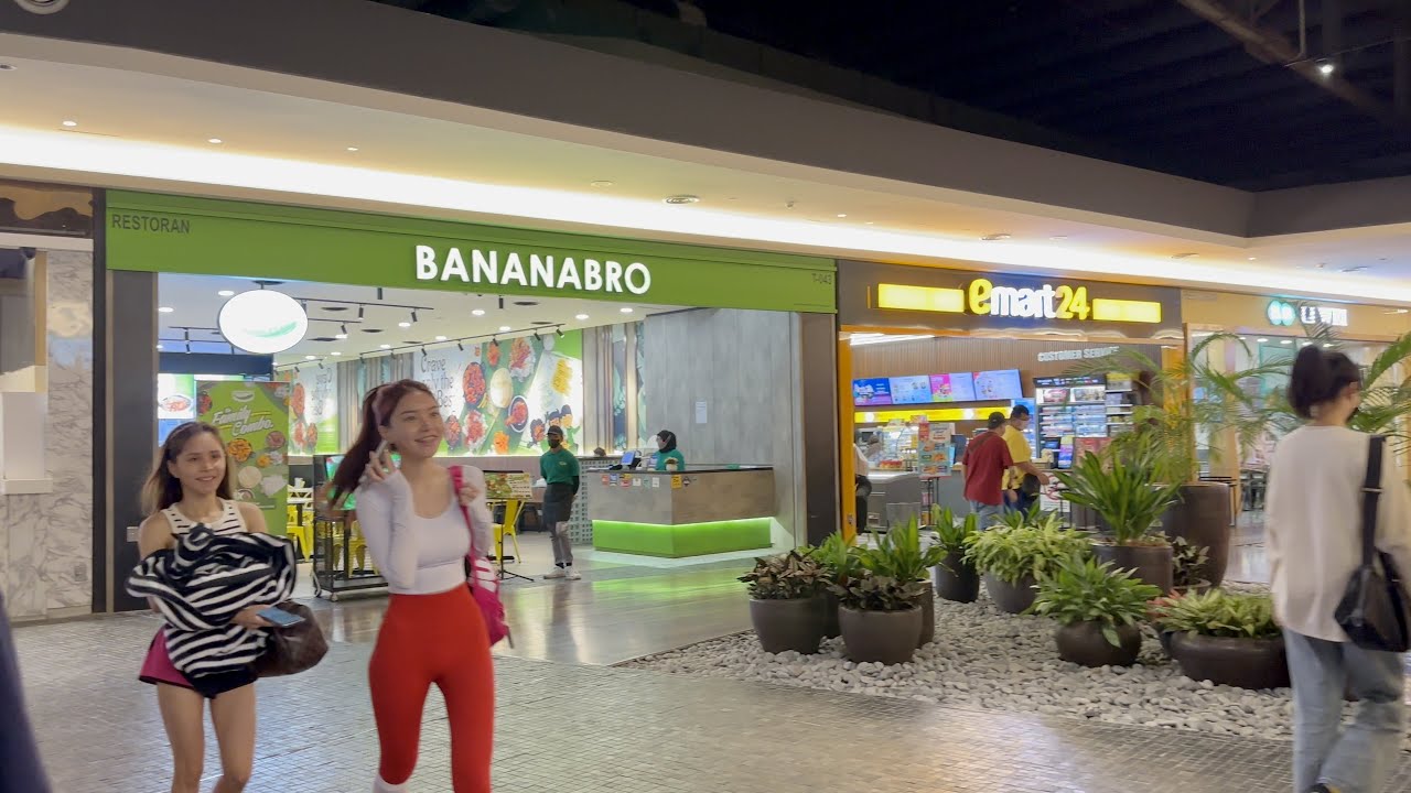 Walking in Kuala Lumpur Midvalley - Arcade - Window Shopping - Ant-Man ...