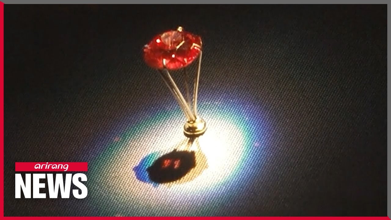 A rare crimson red diamond unveiled at Smithsonian Natural History ...