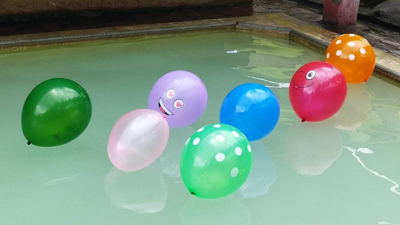 seru!! memompa balon balon dan melemparnya ke kolam||balon warna warni ...