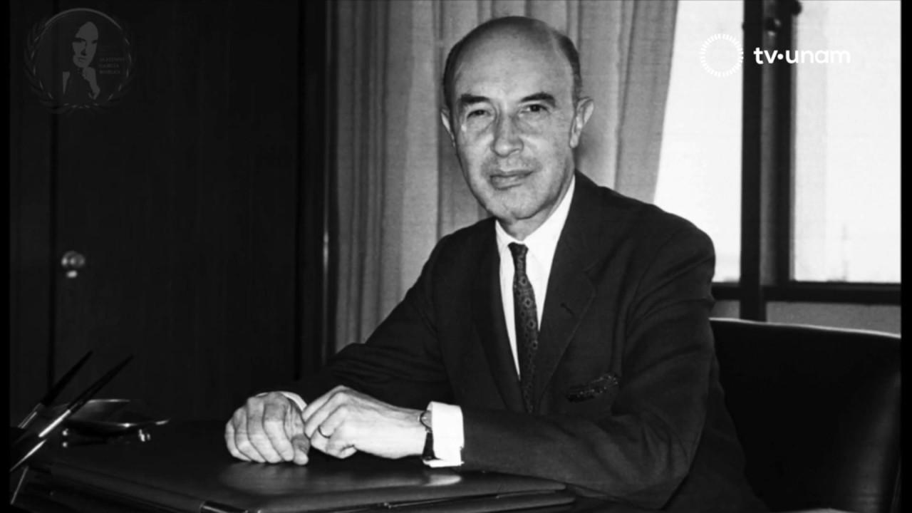 CEREMONIA DE ENTREGA DEL RECONOCIMIENTO ALFONSO GARCÍA ROBLES - YouTube