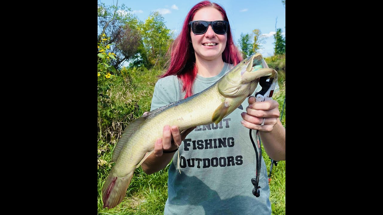 High river fishing bowfin - Killbuck Creek Ohio - YouTube