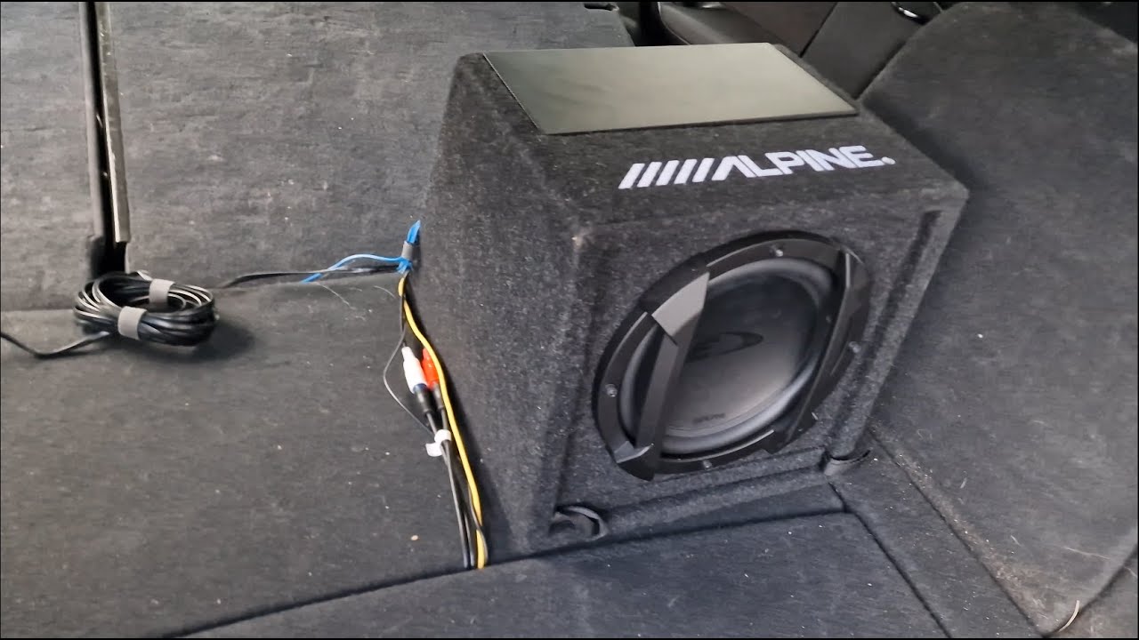 How to install subwoofer Audi A4 Avant B8.5 2014 - YouTube